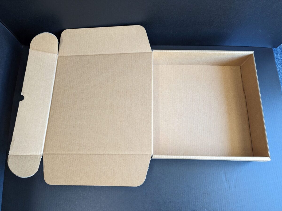 Extra Large Mailer Box 400 x 400 x 105 Brown or White