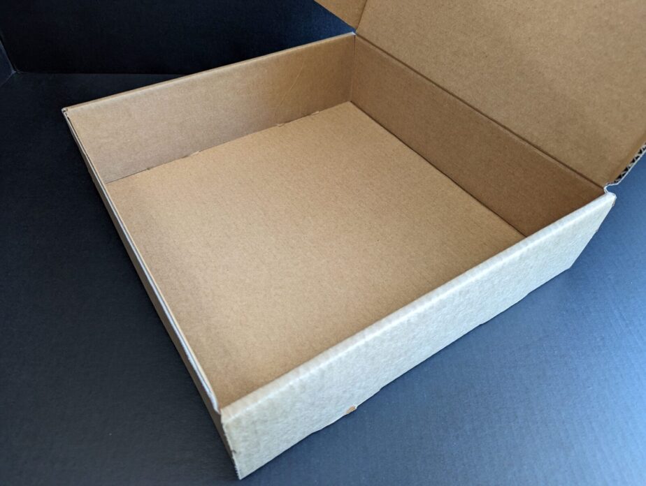 Extra Large Mailer Box 400 x 400 x 105 Brown or White