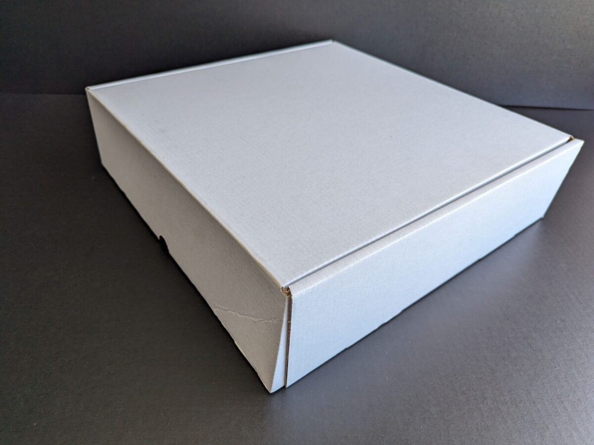 Extra Large Mailer Box 400 x 400 x 105 Brown or White