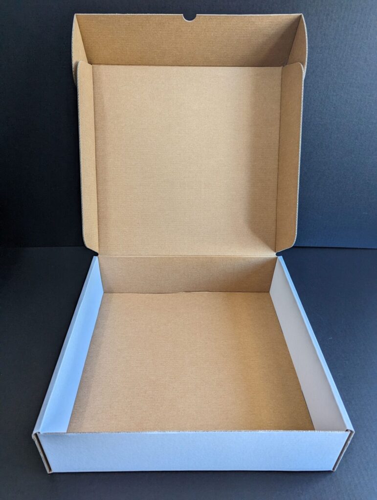Extra Large Mailer Box 400 x 400 x 105 Brown or White