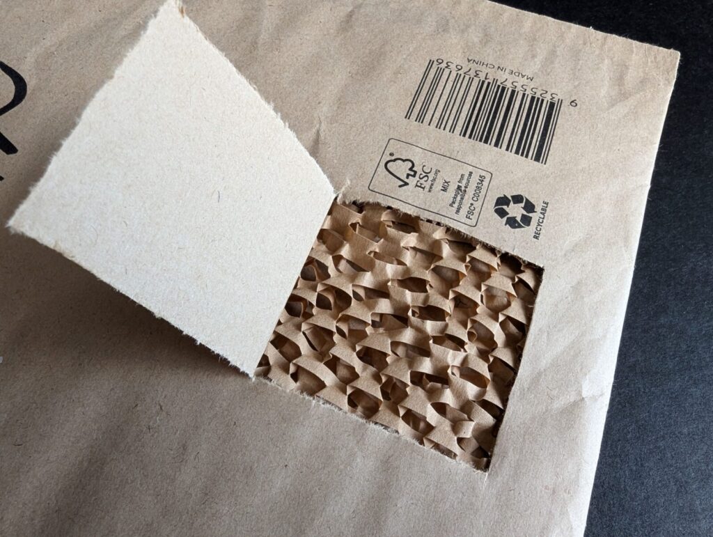 Mailer Bags Padded Honeycomb Paper - Medium 270mm x 360mm - Able ...