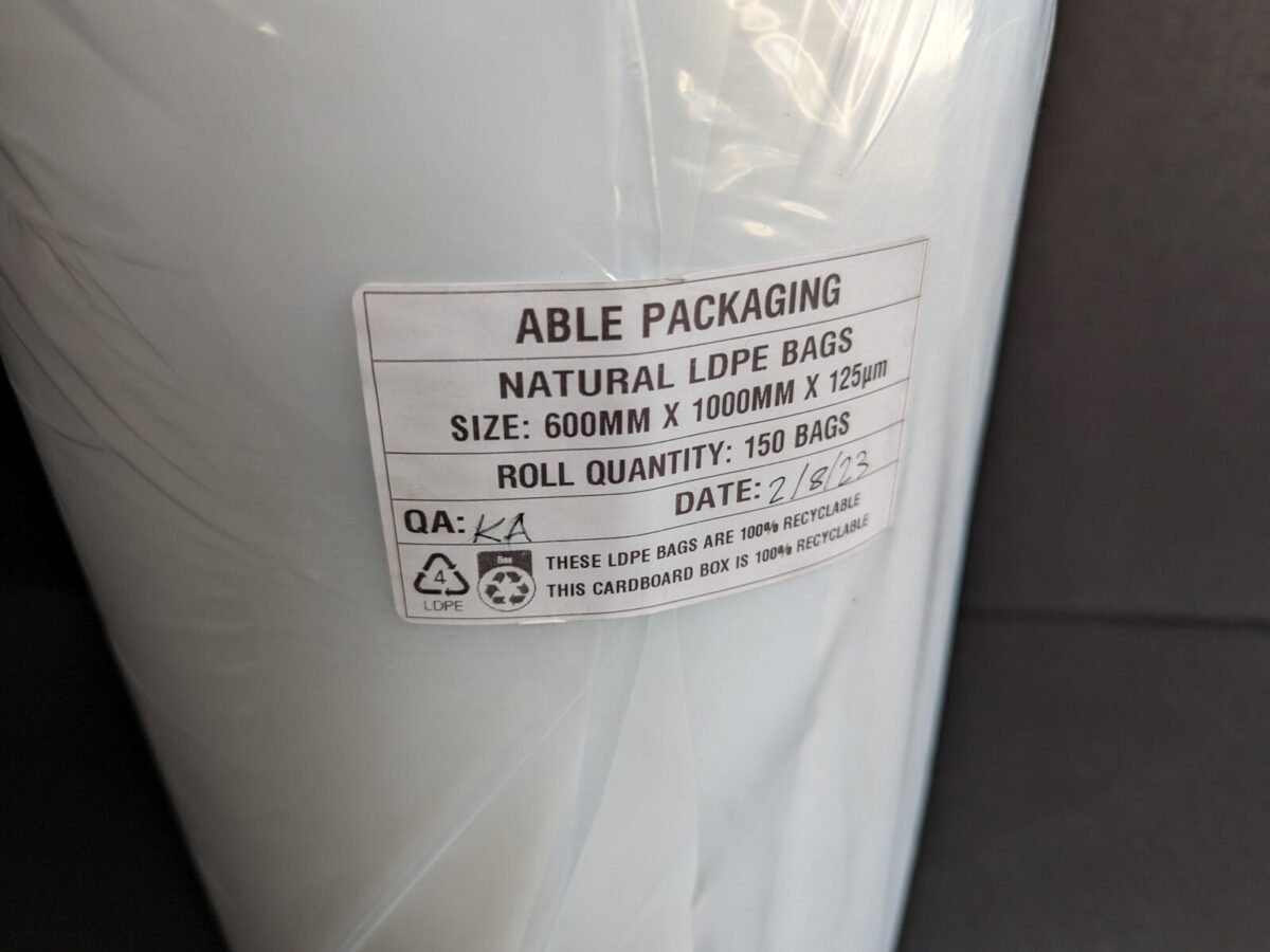 Plastic Bags on a roll 600mm x 1000mm x 125um (150 bags per roll ...